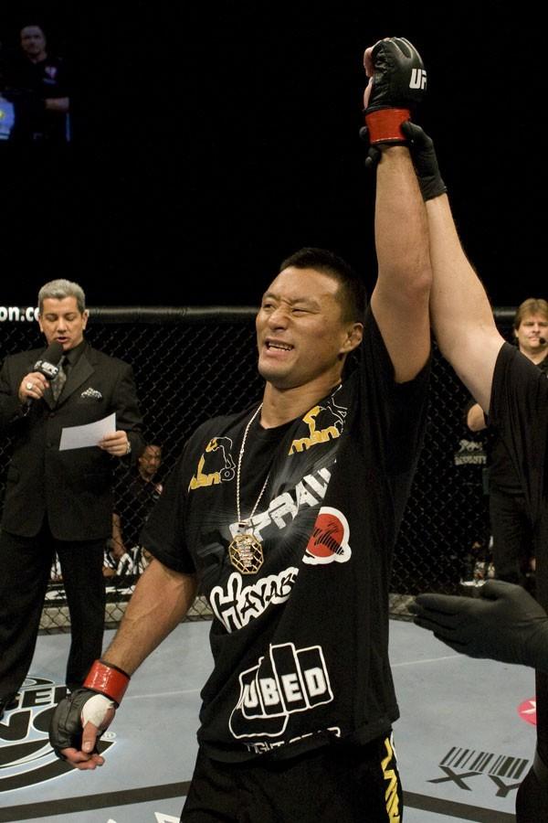 UFC 98 Evans vs Machida | UFC ® - Media